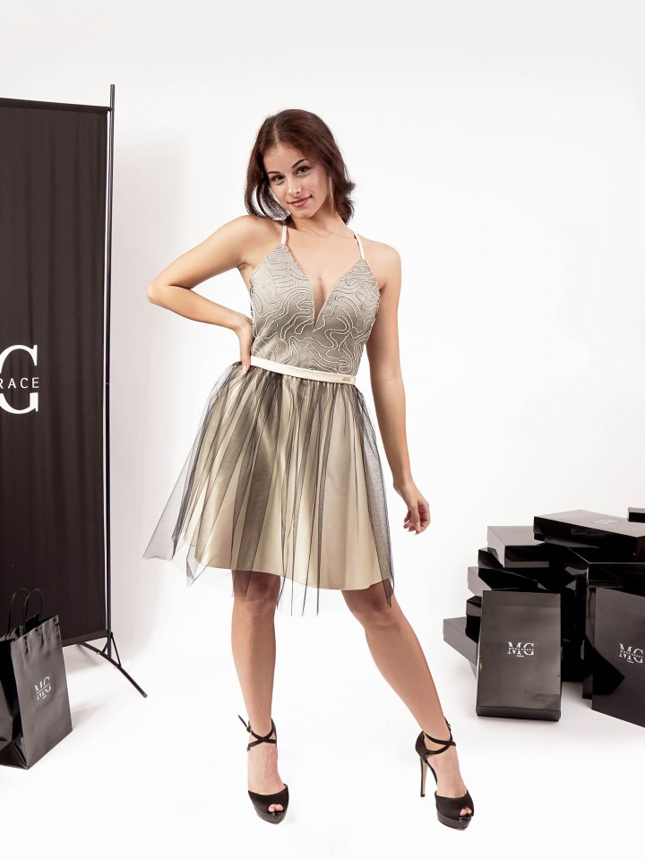 Mona Grace Fashion - Formal and Prom dresses